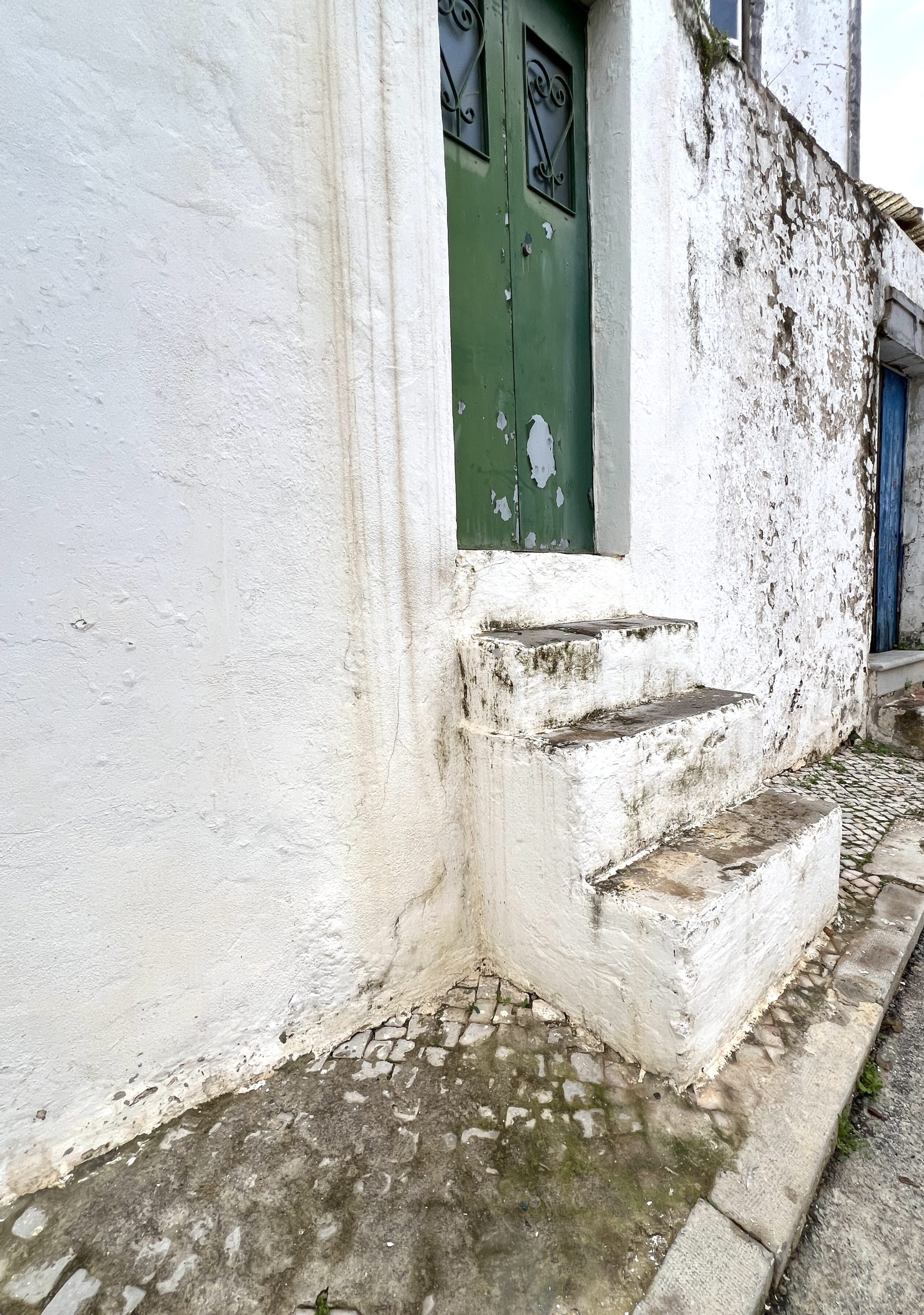 Danger! – Billy's Best Bottles: Billy Munnelly and Kato Wake, Wine ...